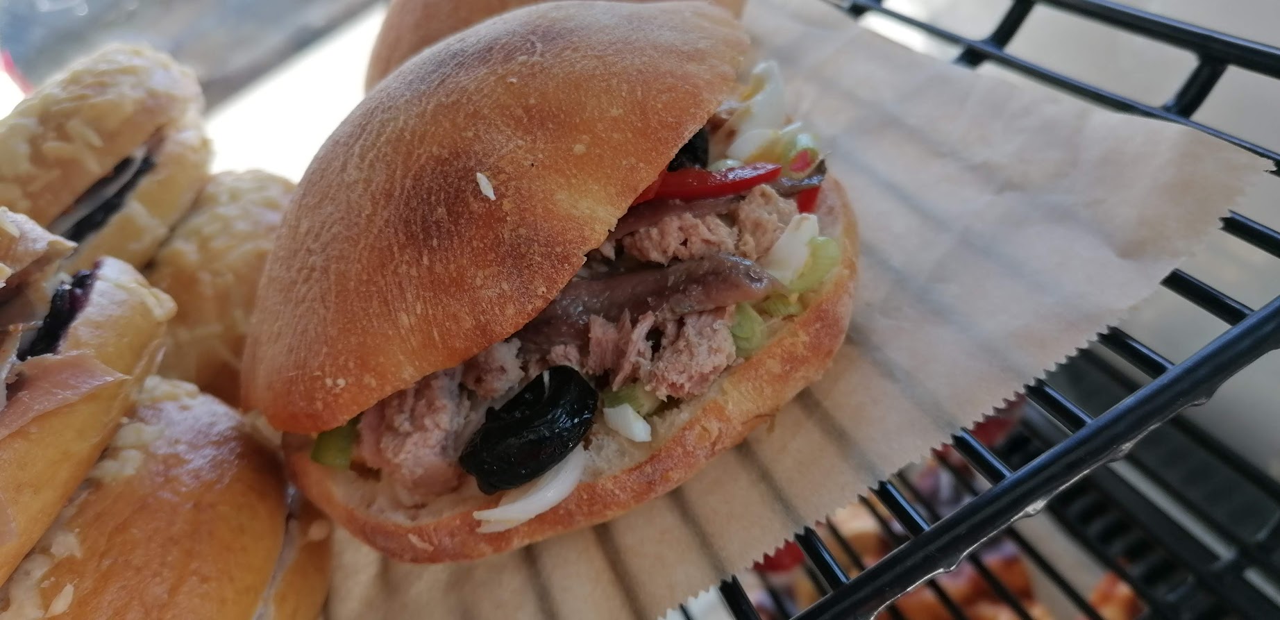 Le Tour du Bowl Le Tour du Bowl restaurant repas à emporter midi saint ...